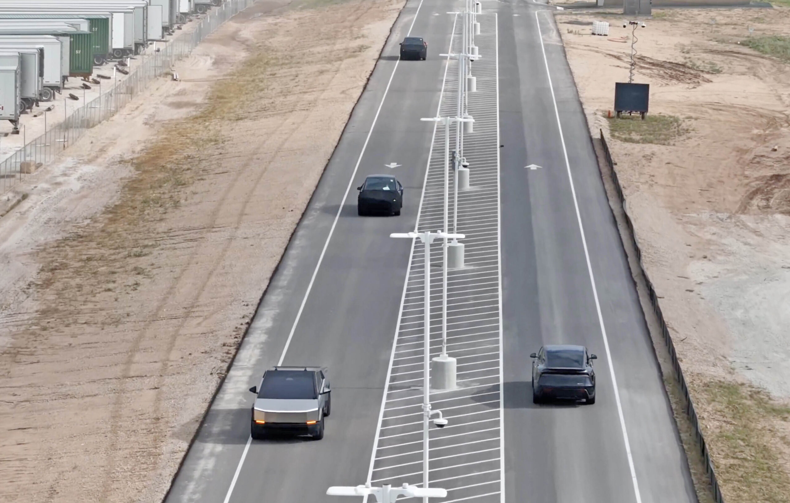 Camouflaged Model 2 / Q prototypes spotted driving at Giga Texas ...